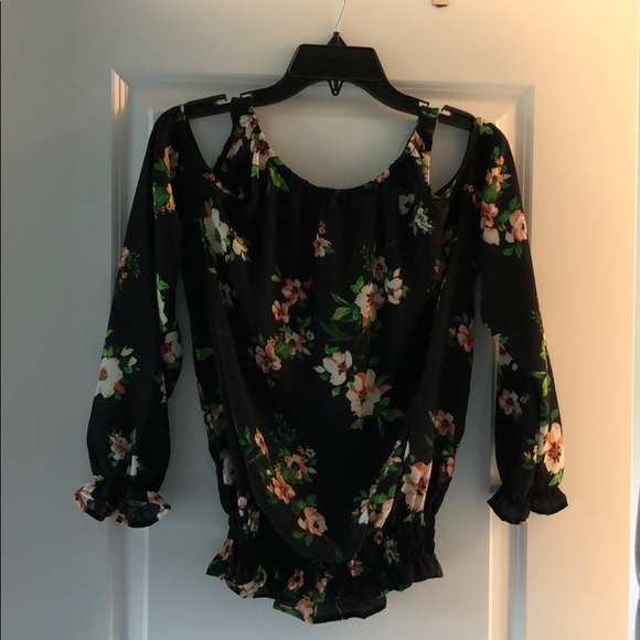 Allison Joy | Tops | Allison Joy Cold Shoulder Top | Poshmark